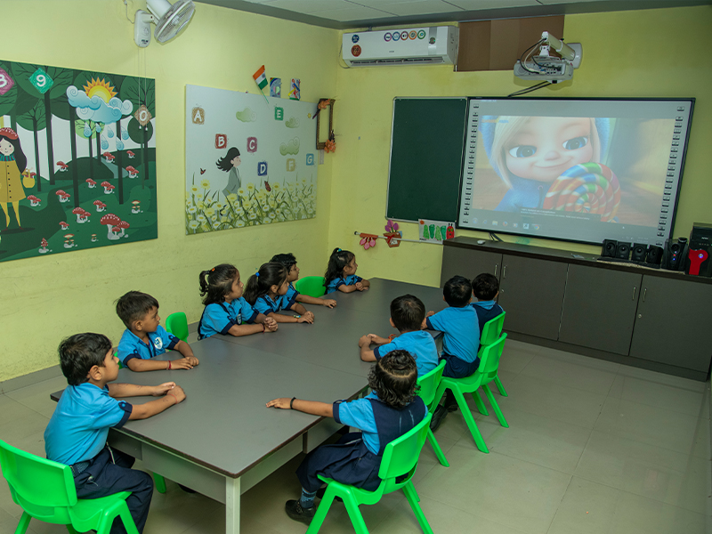 Smart-board Learing | S. V. Pre School